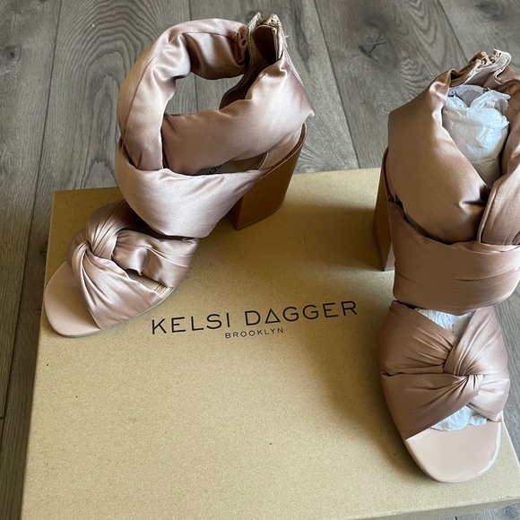 Kelsi Dagger | Shoes | Kelsi Daggar Brooklyn Maddox Knotted Sandal ...
